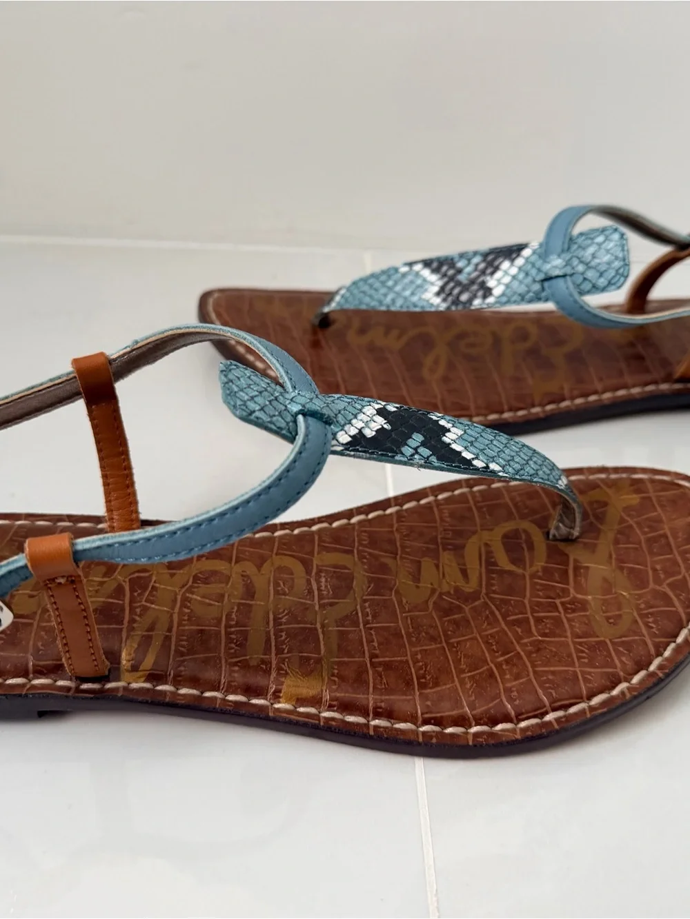 Sam Edelman | Shoes | Sam Edelman Gigi Thong Sandal Sage Snake Print 85 ...